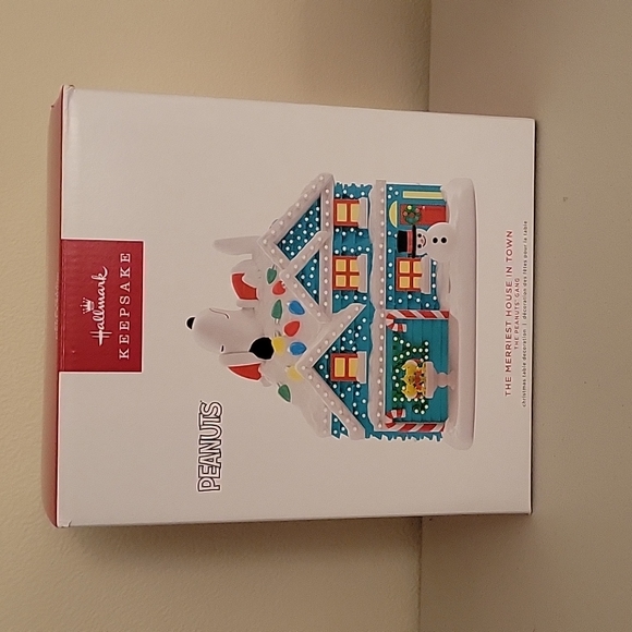 Hallmark | Holiday | Hallmark Keepsakes New 222 The Merriest House In ...